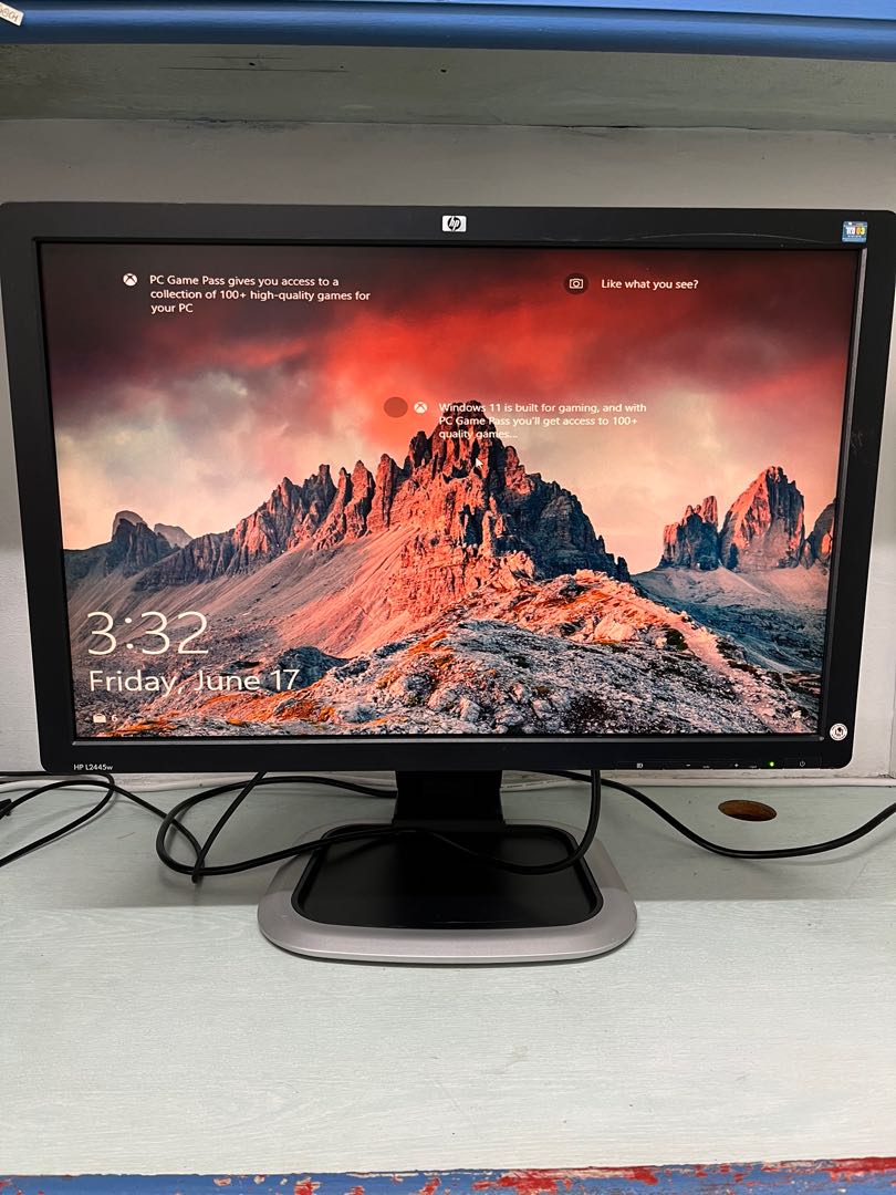HP 22 inch L2445w Monitor, Computers & Tech, Desktops on Carousell