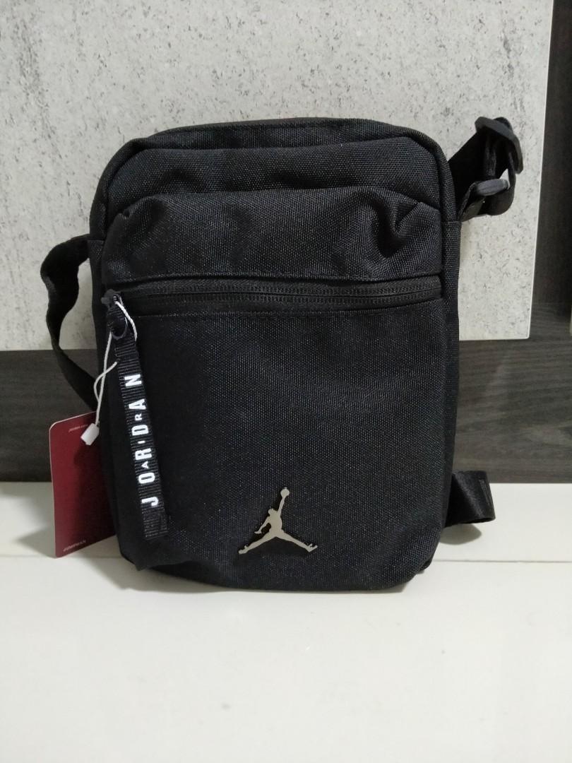 Jordan sling bag ( Black ), Men's Fashion, Bags, Sling Bags on Carousell