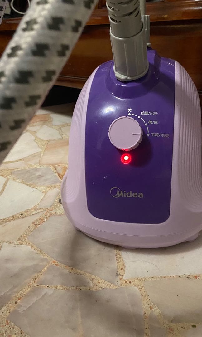 Midea Steam Iron, TV & Home Appliances, Irons & Steamers on Carousell