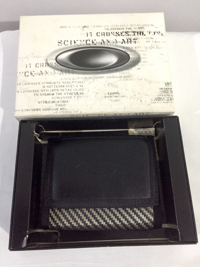 OAKLEY KEVLAR EDC WALLET TACTICAL FIXED! FREE SHIPPING, Men's Fashion ...