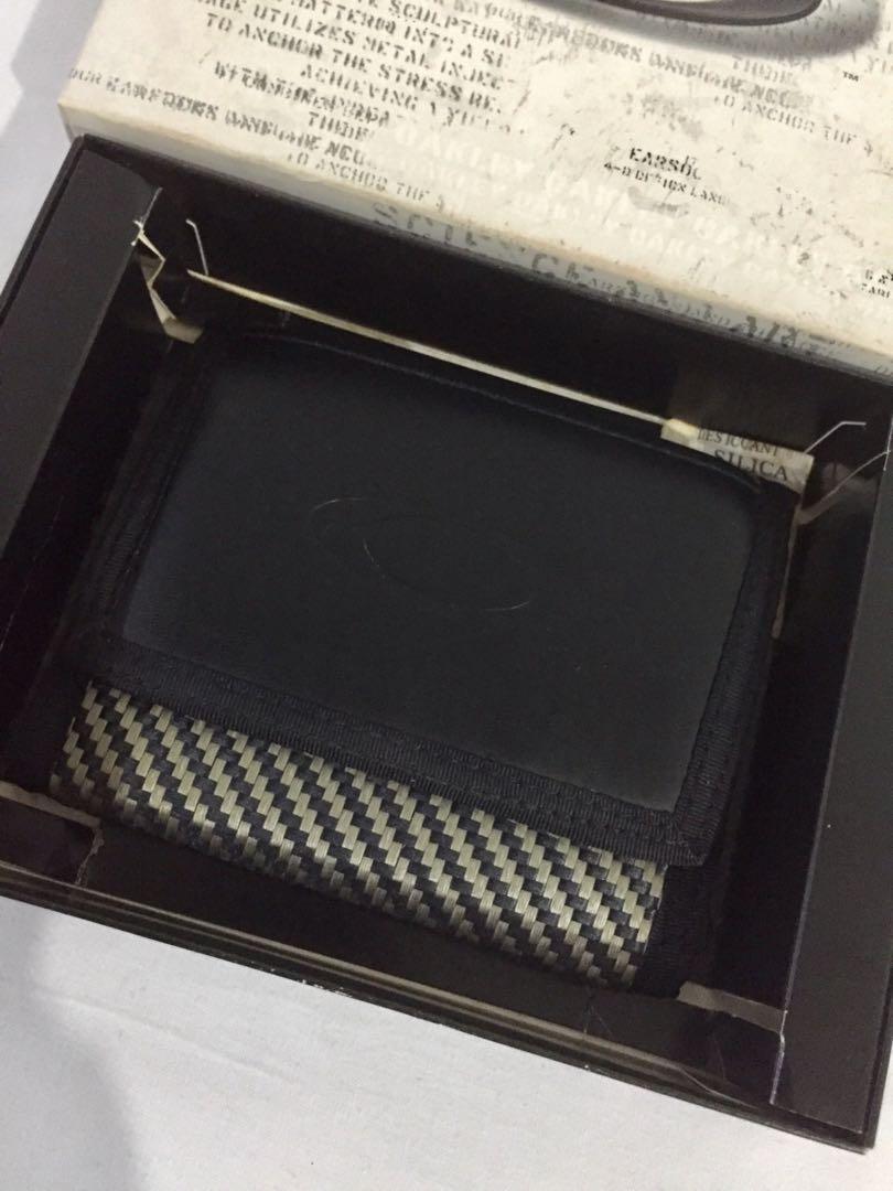 OAKLEY KEVLAR EDC WALLET TACTICAL FIXED! FREE SHIPPING, Men's Fashion ...