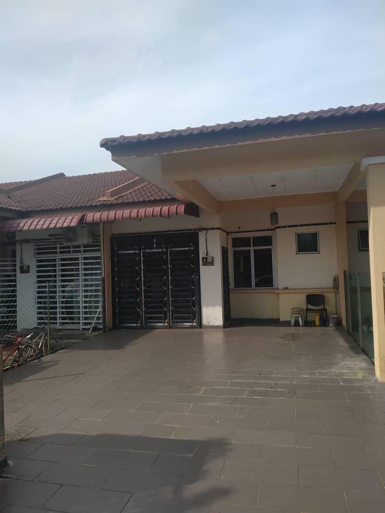 Salak Tinggi, Taman Intan Baiduri , Single Storey Terracce, Property, For Sale on Carousell