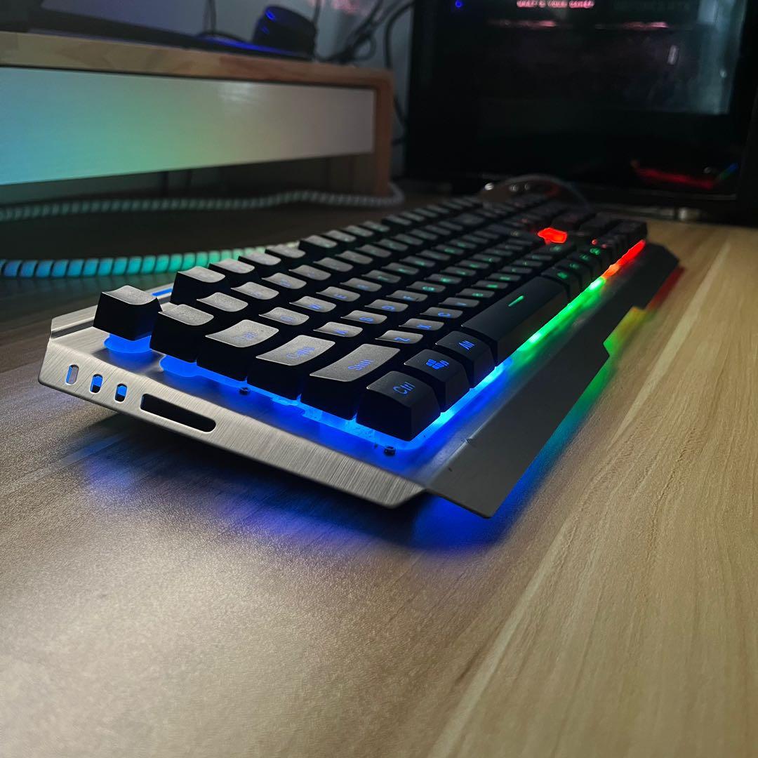 V1 GAMING KEYBOARD AND MOUSE COMBO, Computers & Tech, Parts ...