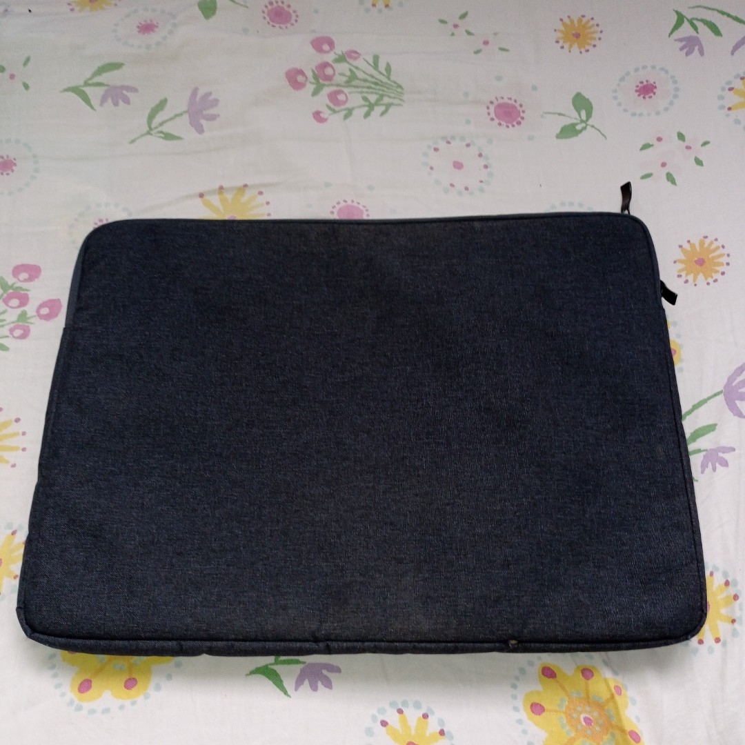 15-inch lavy laptop, Computers & Tech, Parts & Accessories, Laptop Bags ...