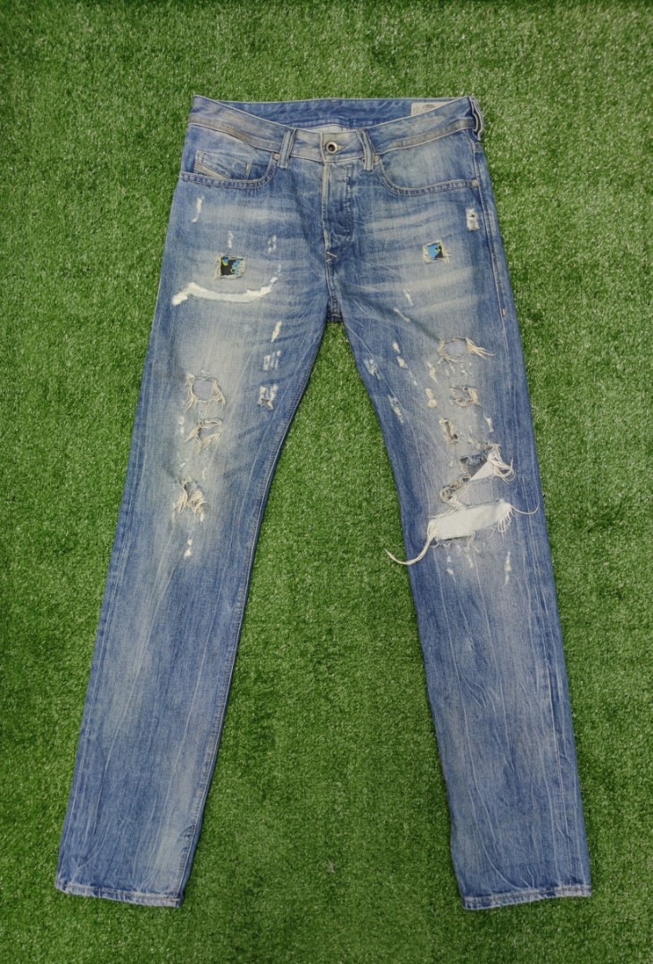 DIESEL INDUSYRY ITALY DISTRESSED (J336), Men's Fashion, Bottoms, Jeans ...