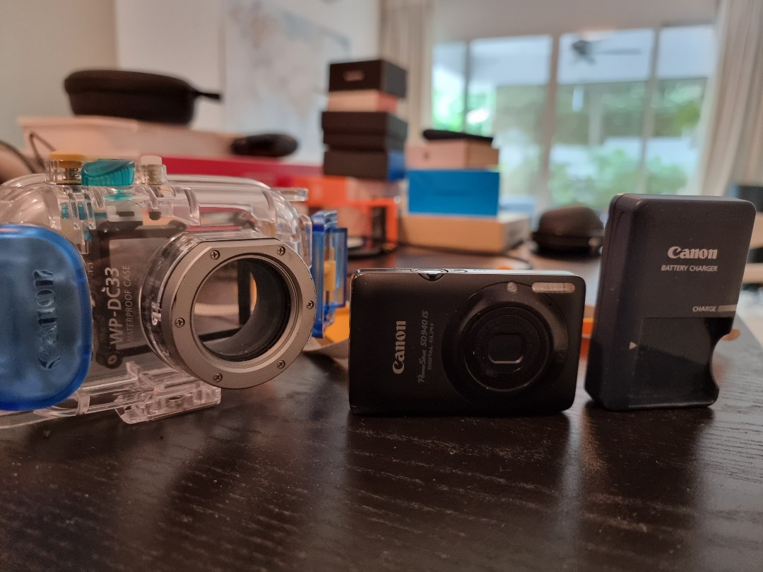 Dive Camera - 40m / 130 ft - Canon 940IS, Photography, Cameras on Carousell