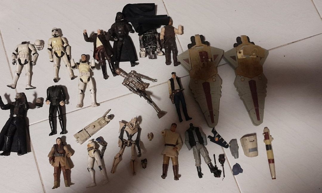 Hasbro Star Wars Junk incomplete, destroyed figures and Transformers ...