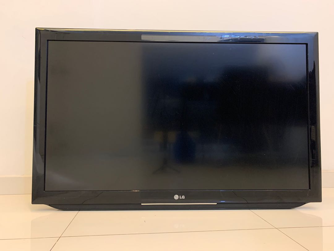 LG TV 42’’, TV & Home Appliances, TV & Entertainment, TV on Carousell