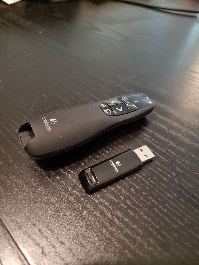 Logitech R400 wireless presenter / laser pointer, Computers & Tech ...
