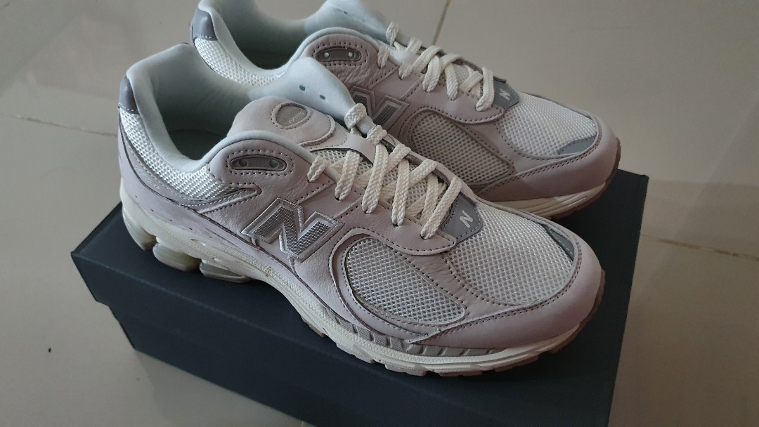 New Balance 2002R White Ivory (Cream), Men's Fashion, Footwear ...