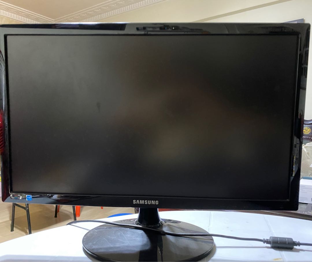 samsung 22 inch monitor, Computers & Tech, Desktops on Carousell