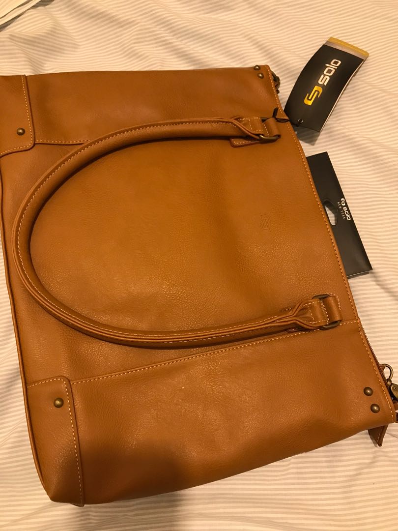 Solo laptop office hand carry bag, Luxury, Bags & Wallets on Carousell