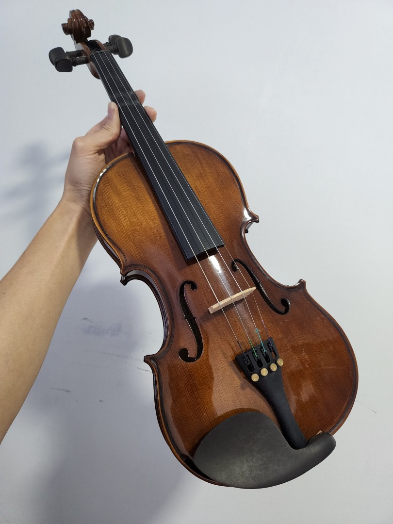 Synwin Violin 4/4 adult sized | beginner friendly, Hobbies & Toys ...