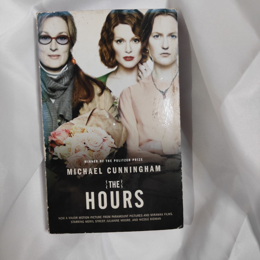 The Hours-Michael Cunningham, Hobbies & Toys, Books & Magazines ...