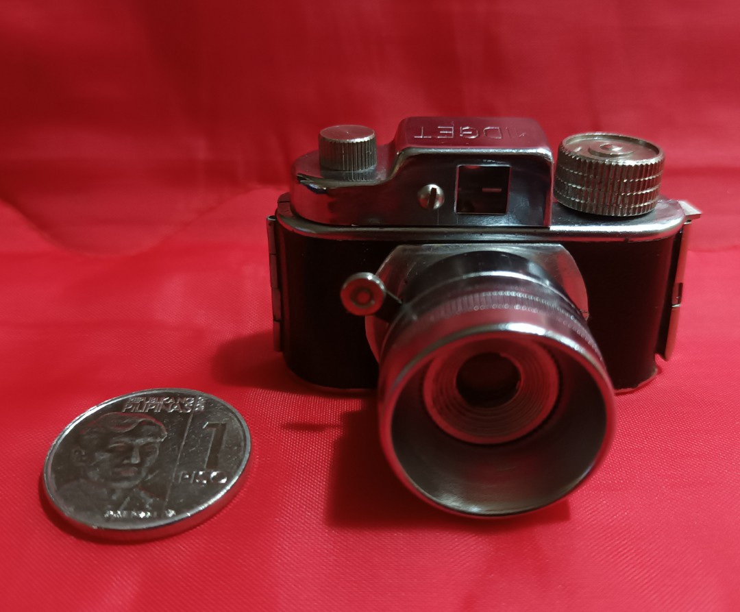 Vintage Midget Micro Film Camera, Photography, Cameras on Carousell