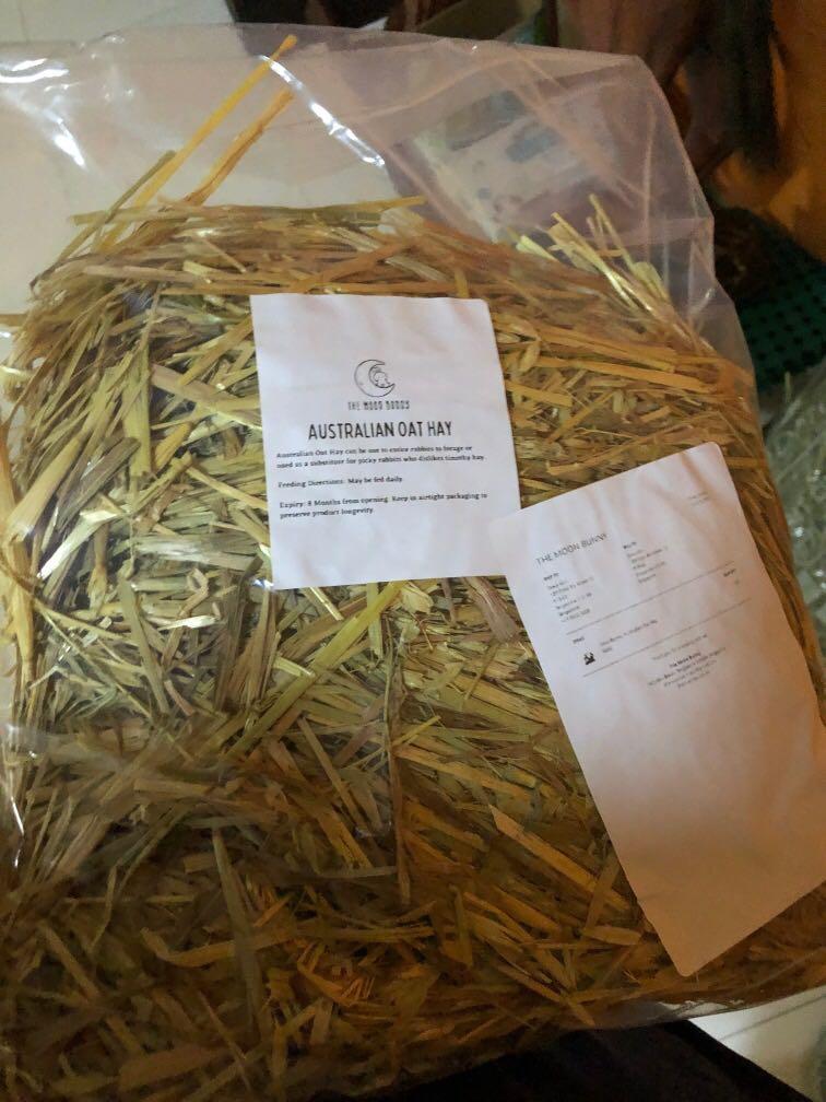 Australian Oat Hay, Pet Supplies, Pet Food on Carousell