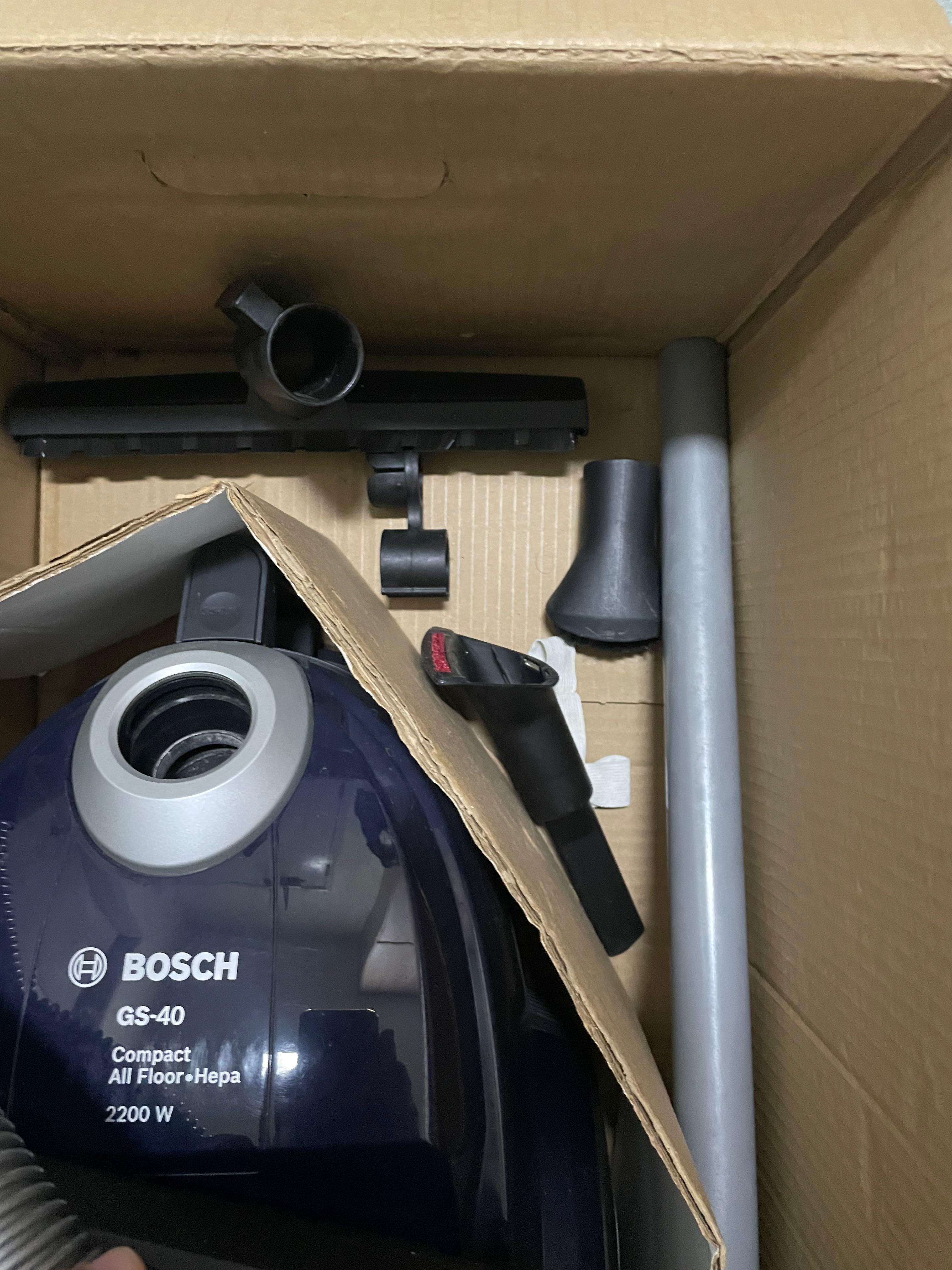 Bosch GS-40 Bagless Vacuum Cleaner, TV & Home Appliances, Vacuum ...