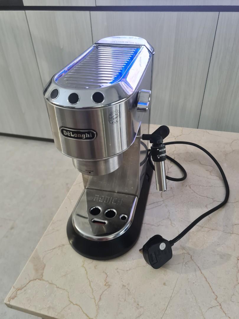 De'Longhi Dedica Style EC685.W Pump Espresso Coffee Machine, TV & Home ...