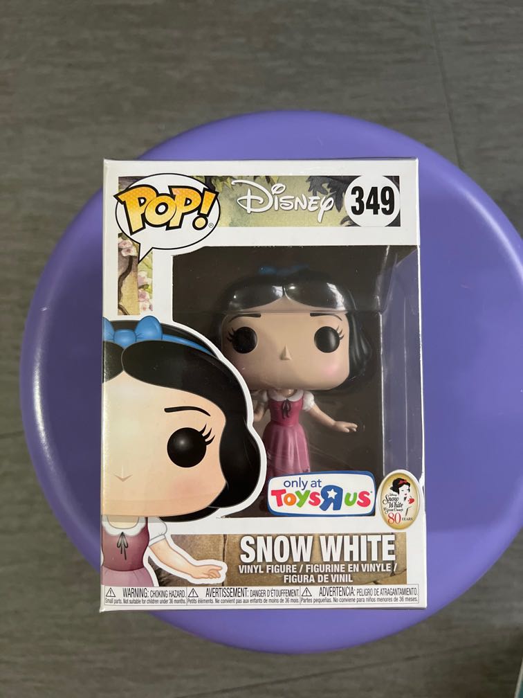 Funko Pop Snow White, Hobbies & Toys, Toys & Games on Carousell
