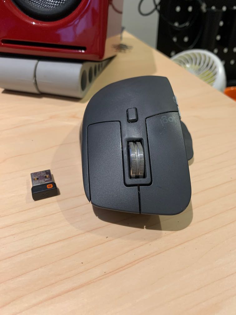 MWTS Logitech mx master 3 with charging cable and unifying receiver ...