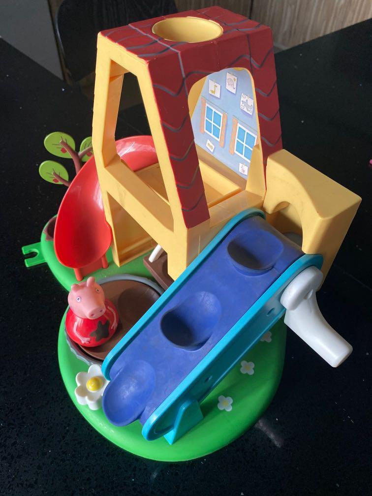 Peppa pig muddy puddle slide, Babies & Kids, Infant Playtime on Carousell