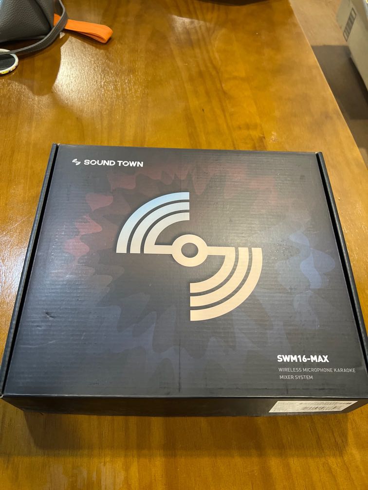Soundtown swm16 max karaoke mixer, Audio, Microphones on Carousell