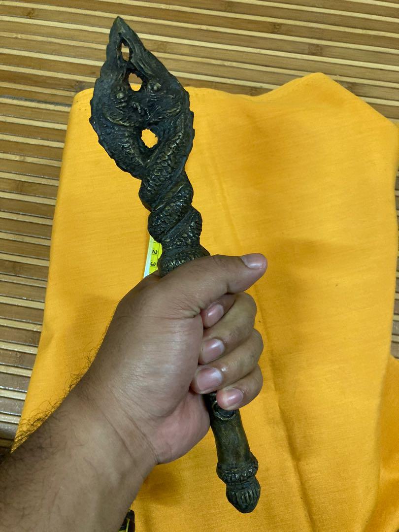 Tongkat tembaga ukiran dewa naga sedang asmara, Hobbies & Toys ...