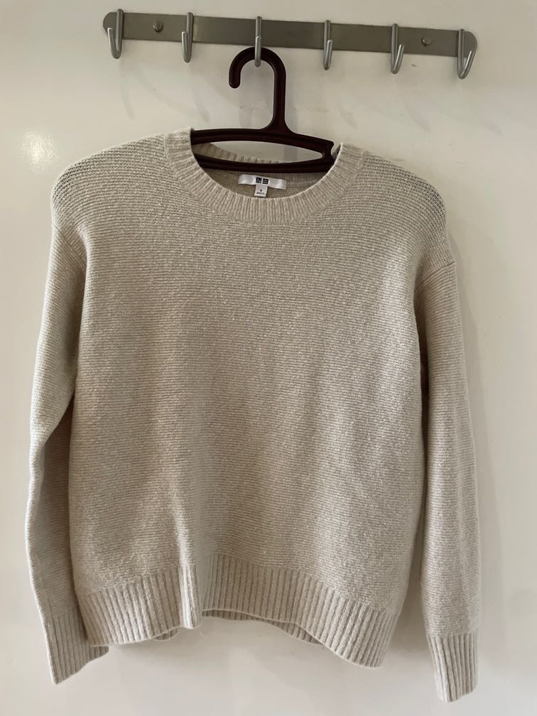Uniqlo wool top, Women's Fashion, Tops, Longsleeves on Carousell