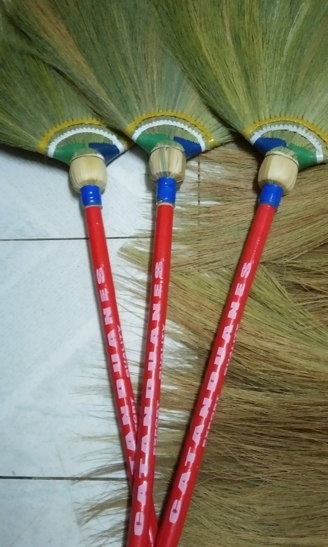 Walis Tambo, Furniture & Home Living, Cleaning & Homecare Supplies ...