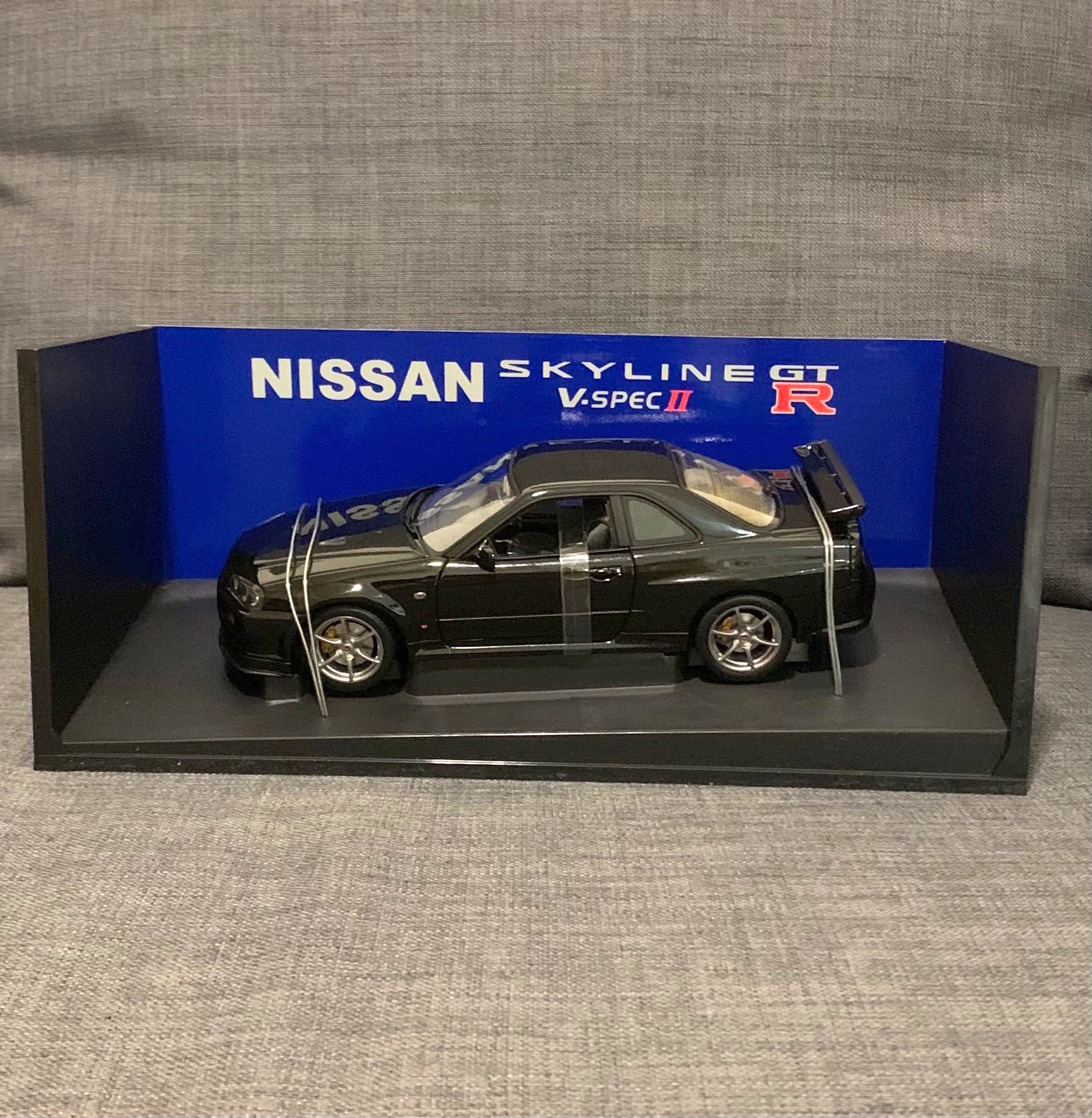 1:18 AUTOart Nissan Skyline GT-R BNR34 V-spec II, Hobbies & Toys, Toys ...