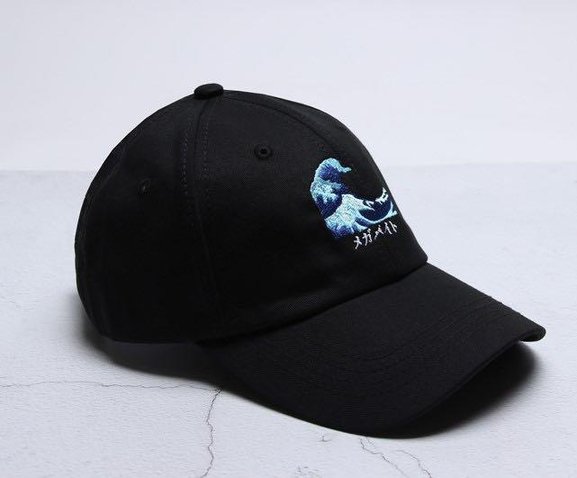 The Great Wave Off Kanagawa Baseball Cap, Men's Fashion, Watches ...