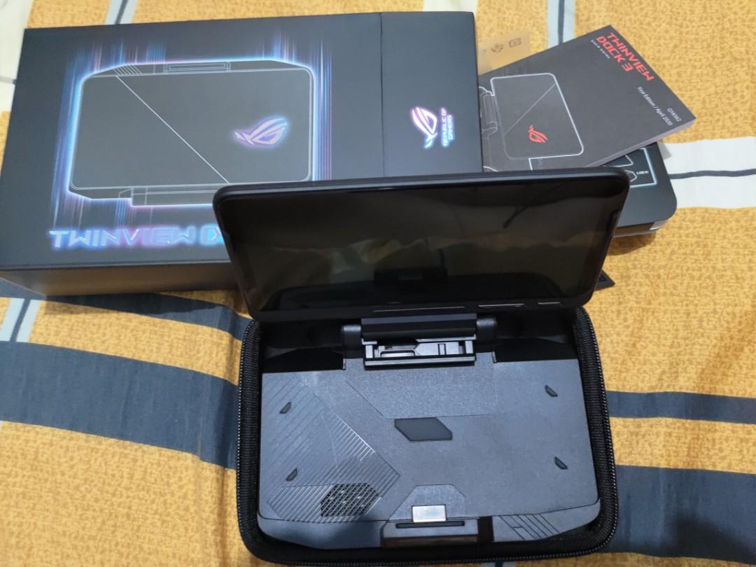 Asus ROG Kunai v3 gamepad and Twinview Dock 3 bundle, Video Gaming ...