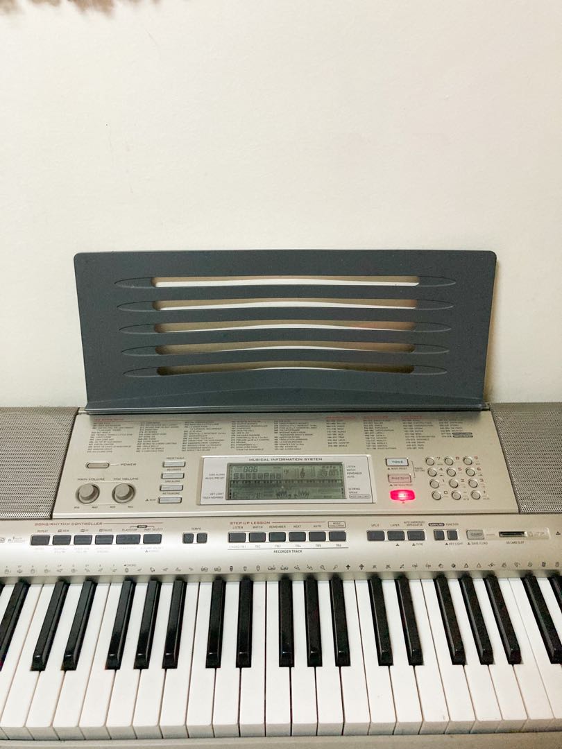 Casio LK-270 Keyboard, Hobbies & Toys, Music & Media, Musical ...