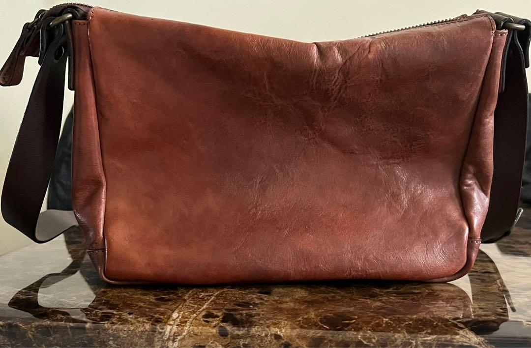 CHARLES BERKELEY Genuine Leather Sling Bag, Men's Fashion, Bags, Sling ...