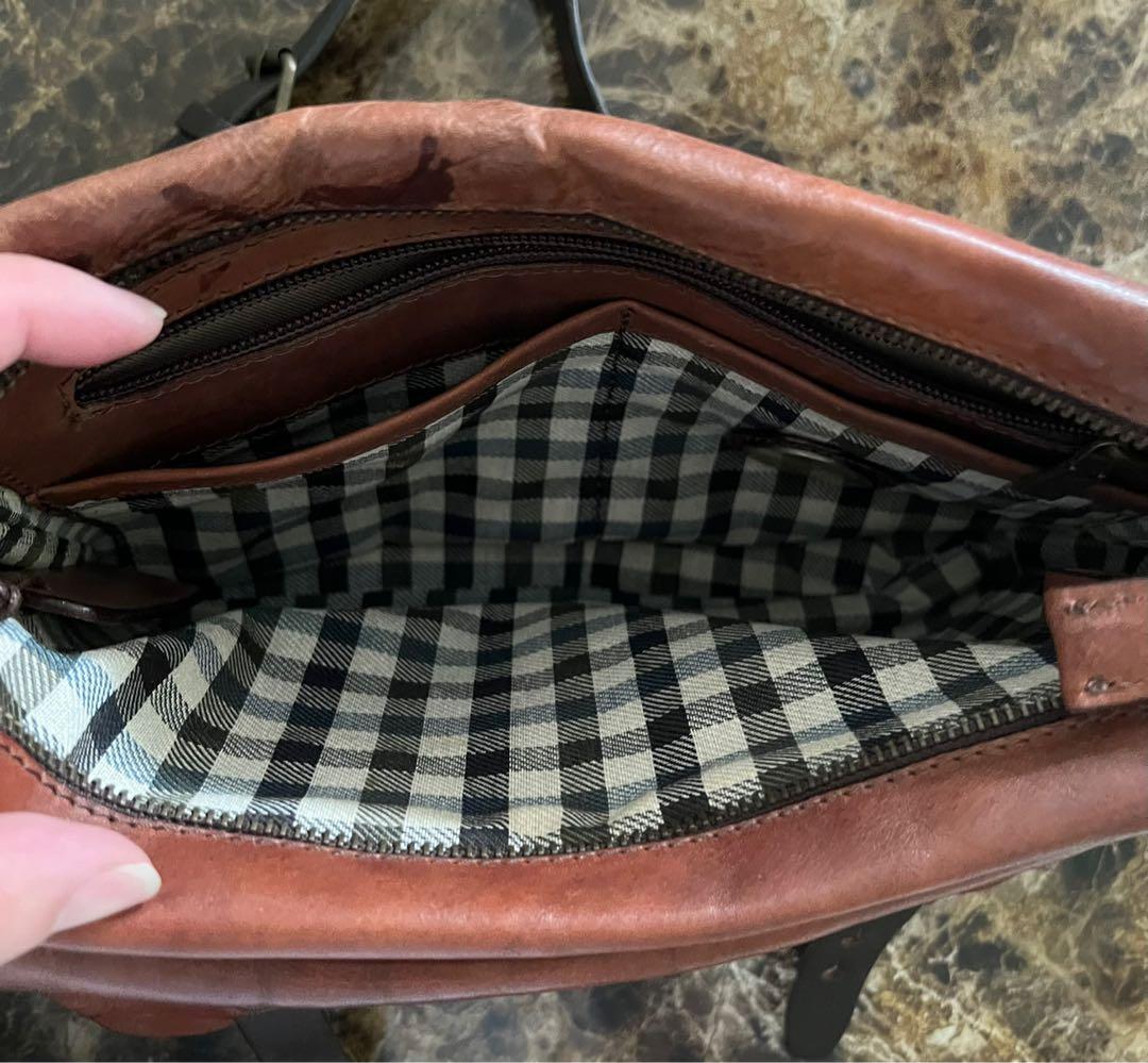 CHARLES BERKELEY Genuine Leather Sling Bag, Men's Fashion, Bags, Sling ...