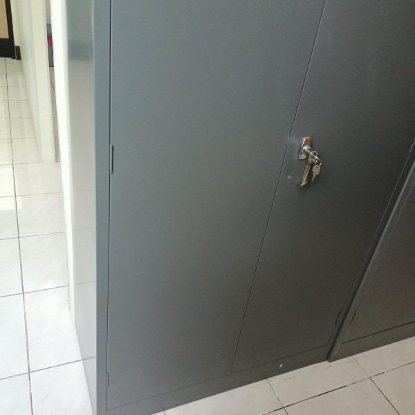 LEMARI ARSIP V - 202 VIP ALMARI LEMARI FILE ARSIP BESI 2 PINTU ...