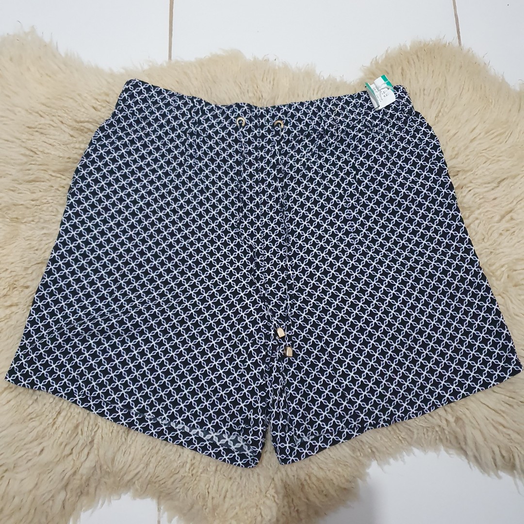 Garterized Short Like new 29-32in waist With pockets Soft Fabric Php200 ...