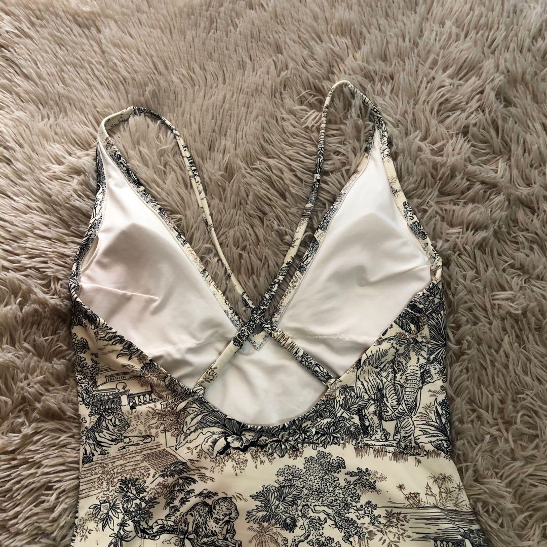 h&m one piece, Women's Fashion, Swimwear, Bikinis & Swimsuits on Carousell