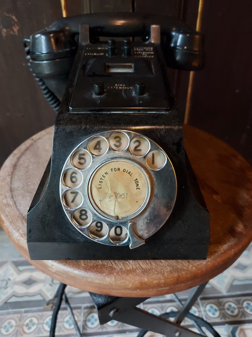 Original Vintage bakelite phone circa 1940s, Hobbies & Toys ...