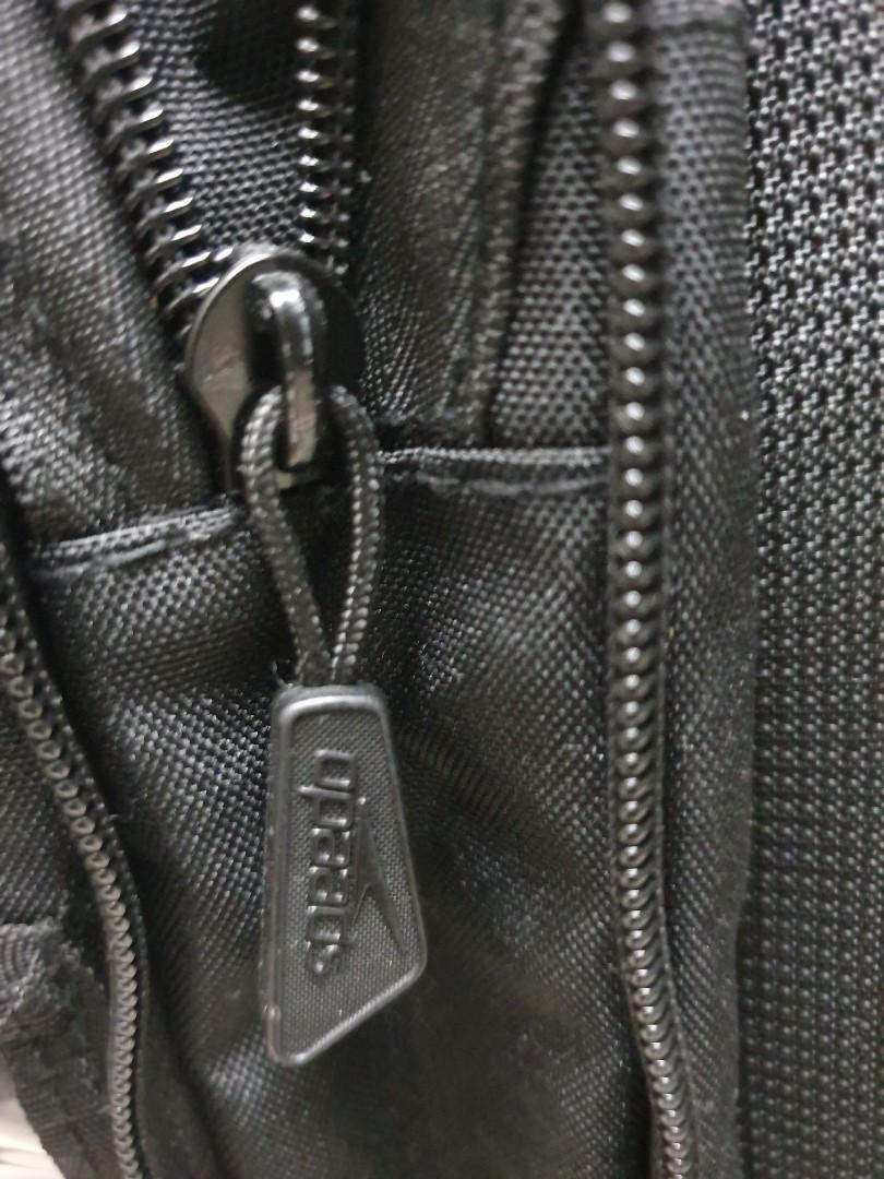 Original Speedo Luggage cabin size backpack trolley bag Puchong PJ ...