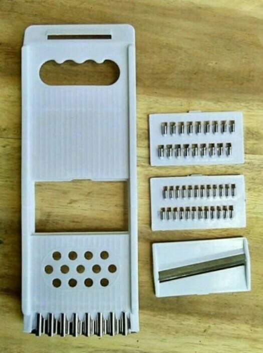 Parutan plastik multifungsi, Kitchen & Appliances di Carousell