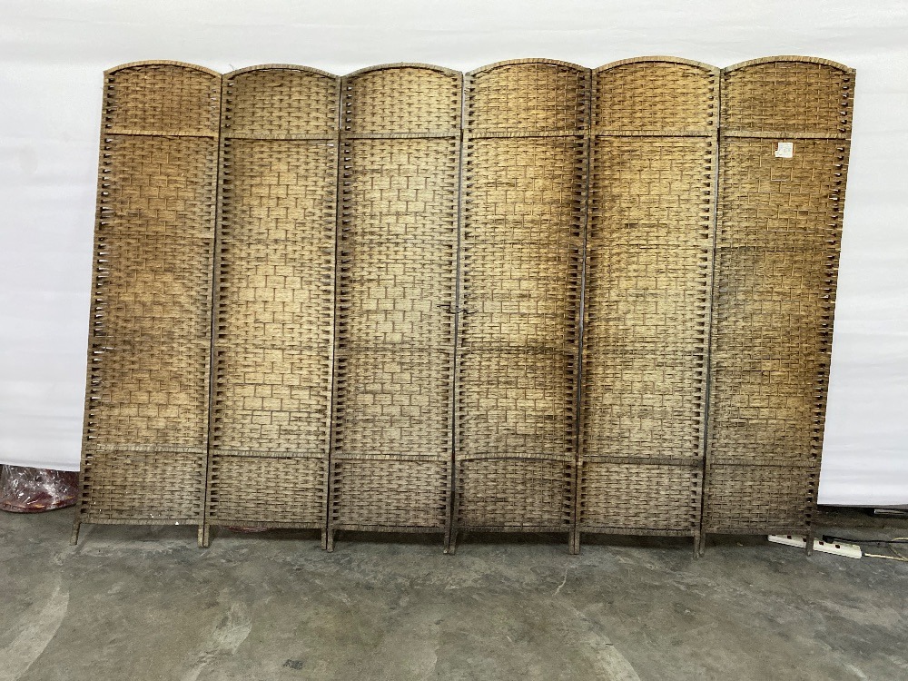 Rattan Room Divider / Pembahagi Bilik Rotan, Furniture & Home Living ...
