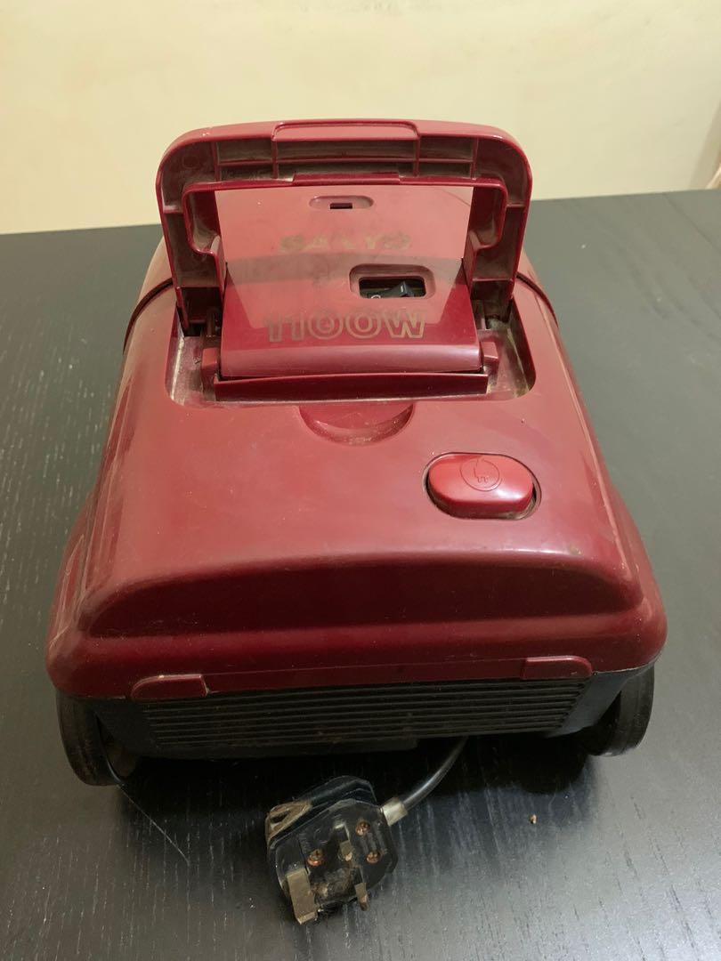 Sanyo Vacuum cleaner 1100W, TV & Home Appliances, Vacuum Cleaner ...
