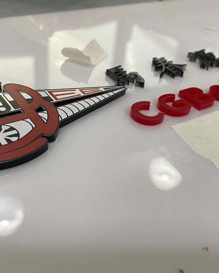 Acrylic signage with spacers, Announcements on Carousell