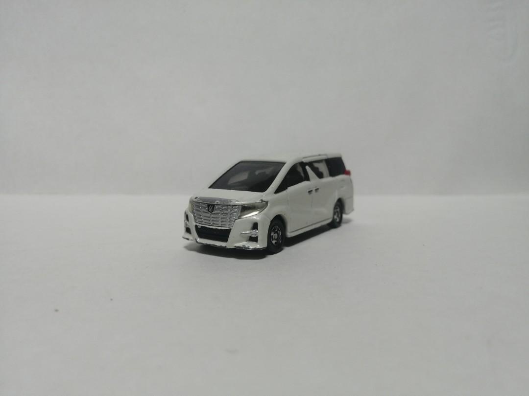 Tomica Toyota Alphard, Hobbies & Toys, Toys & Games on Carousell