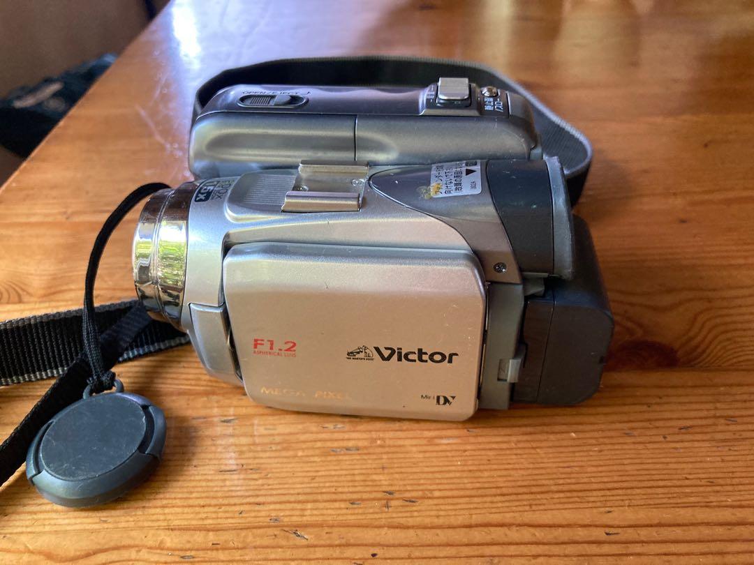 VINTAGE VICTOR MINI DV CAMCORDER, Photography, Video Cameras on Carousell