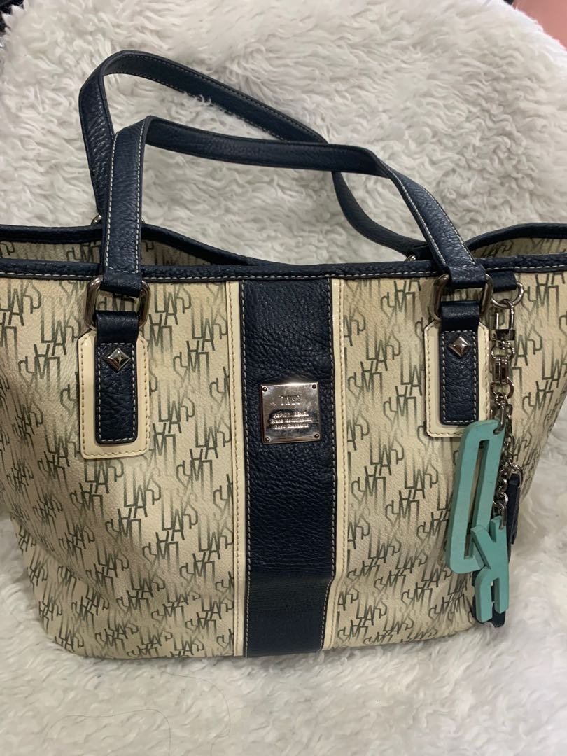 DAKS TOTE BAG, Women's Fashion, Bags & Wallets, Tote Bags on Carousell