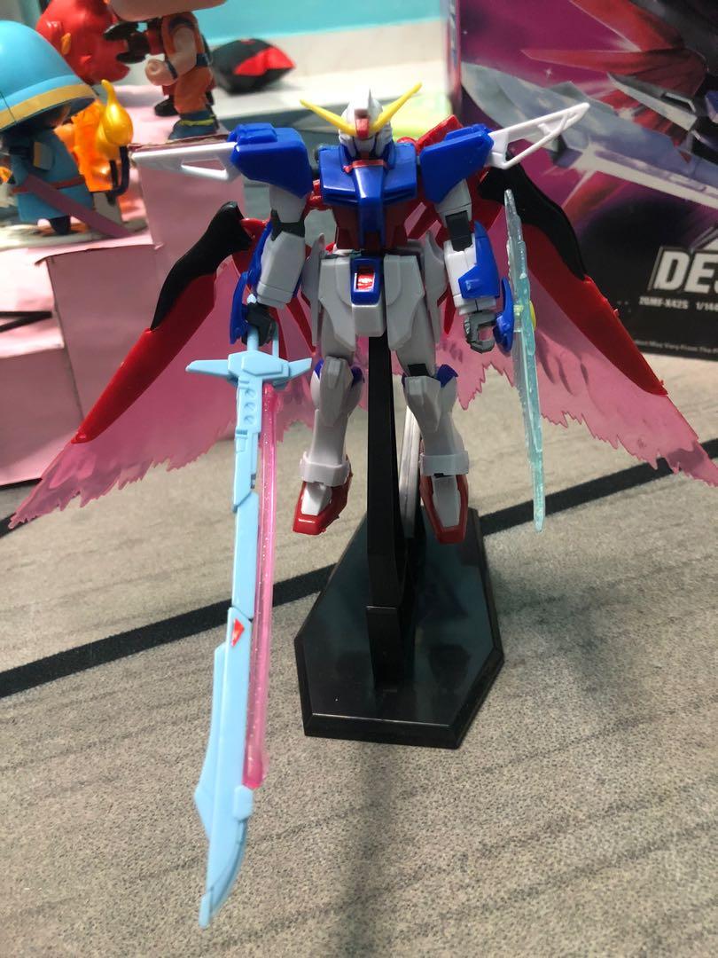 Gundam and figure set (combo) take all like in the picture, Hobbies ...