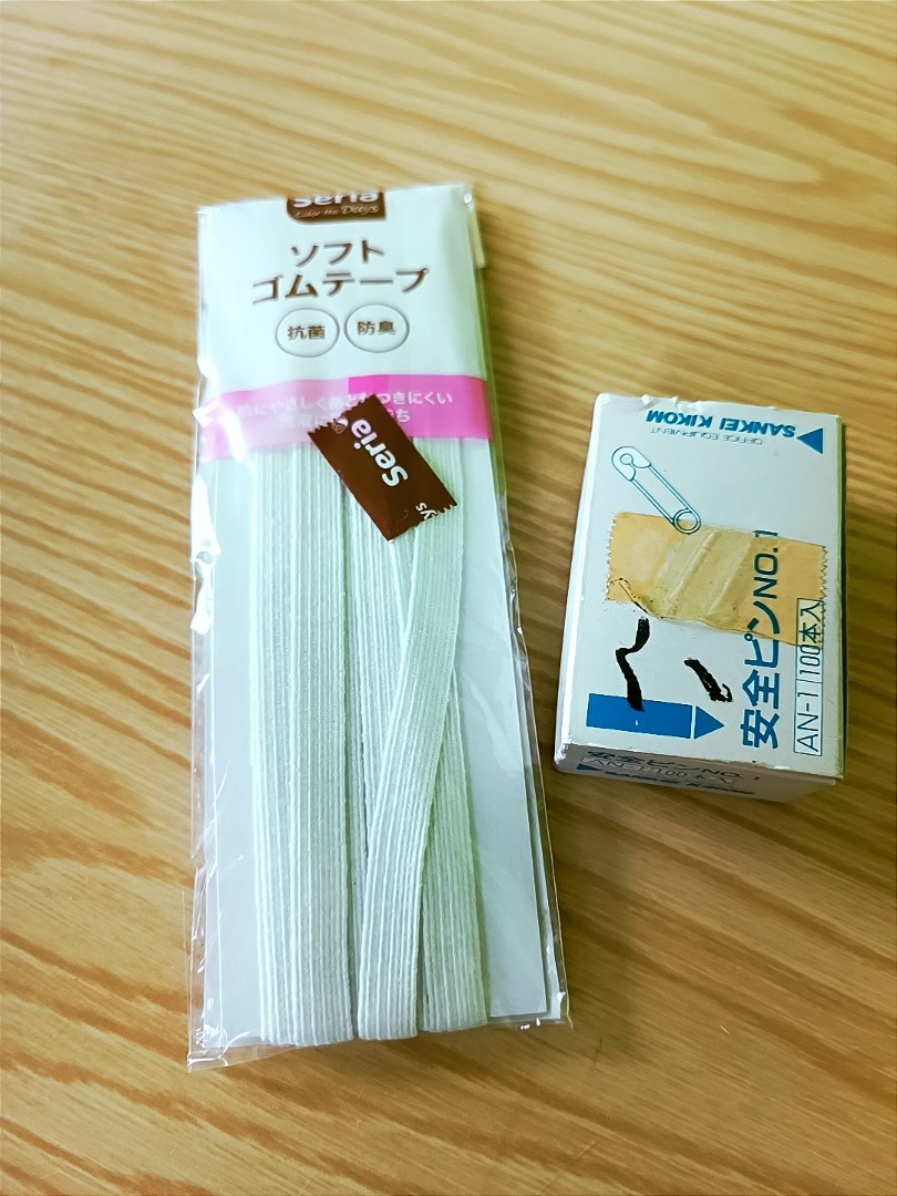 Japan anik garter,safety pins, Hobbies & Toys, Stationary & Craft ...