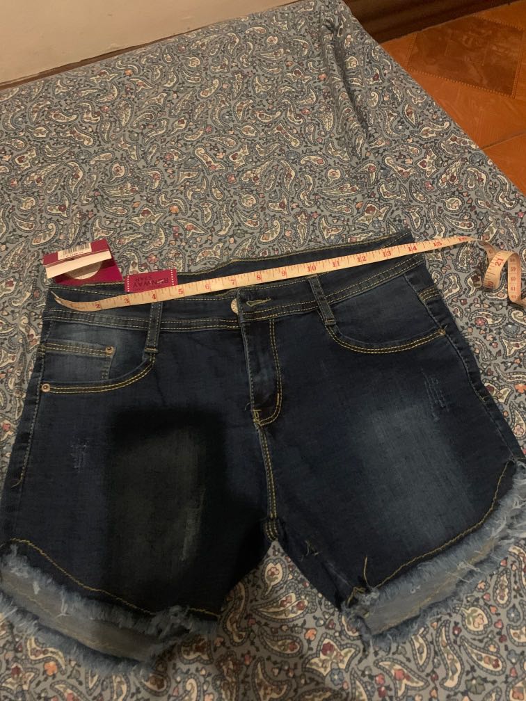 Jason stretchable denim shorts (brand new), Women's Fashion, Bottoms ...